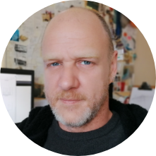 ARCHIE BIRCHVisual artist and teacher in film – Triggerfish Academy